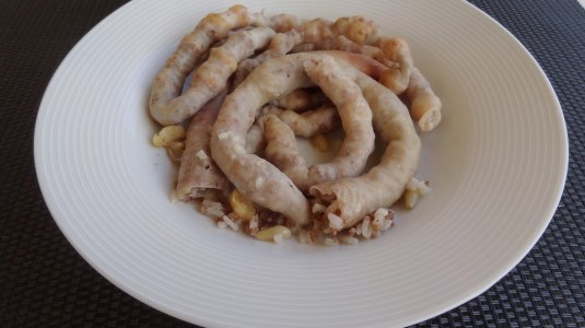 Stuffed Intestines (Fwaregh) – Tabkhet el yom