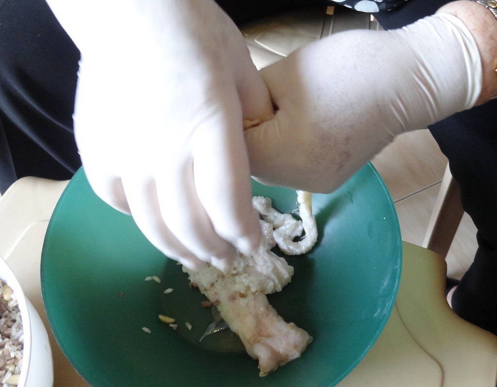 Stuffed Intestines (Fwaregh) – Tabkhet el yom